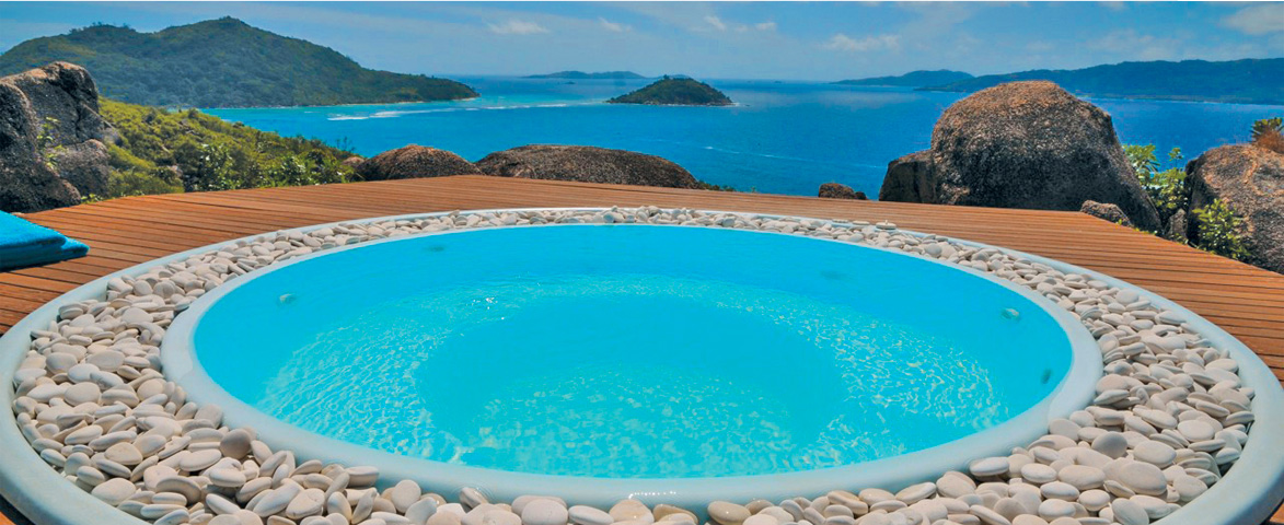 luxury SPA 5 mondes Praslin Seychelles. Swimming pool, Jacuzzi, hot tub ...